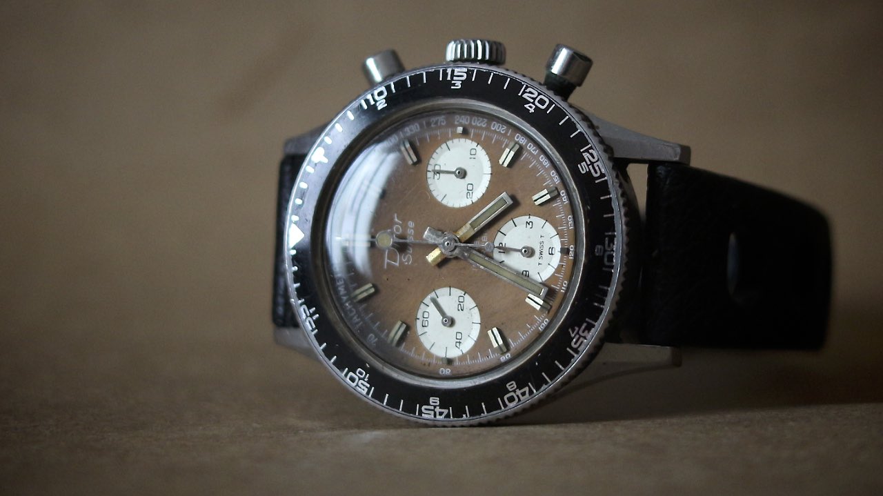 Difor Landeron 349 : un pingouin sous les Tropiques – Chronographes