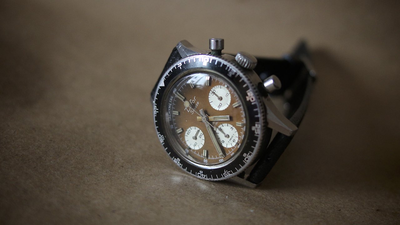 Difor Landeron 349 : un pingouin sous les Tropiques – Chronographes