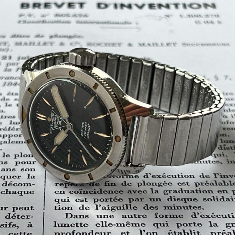 ZRC Grands-Fonds 300 m Série 1 : entrée en matière – Chronographes